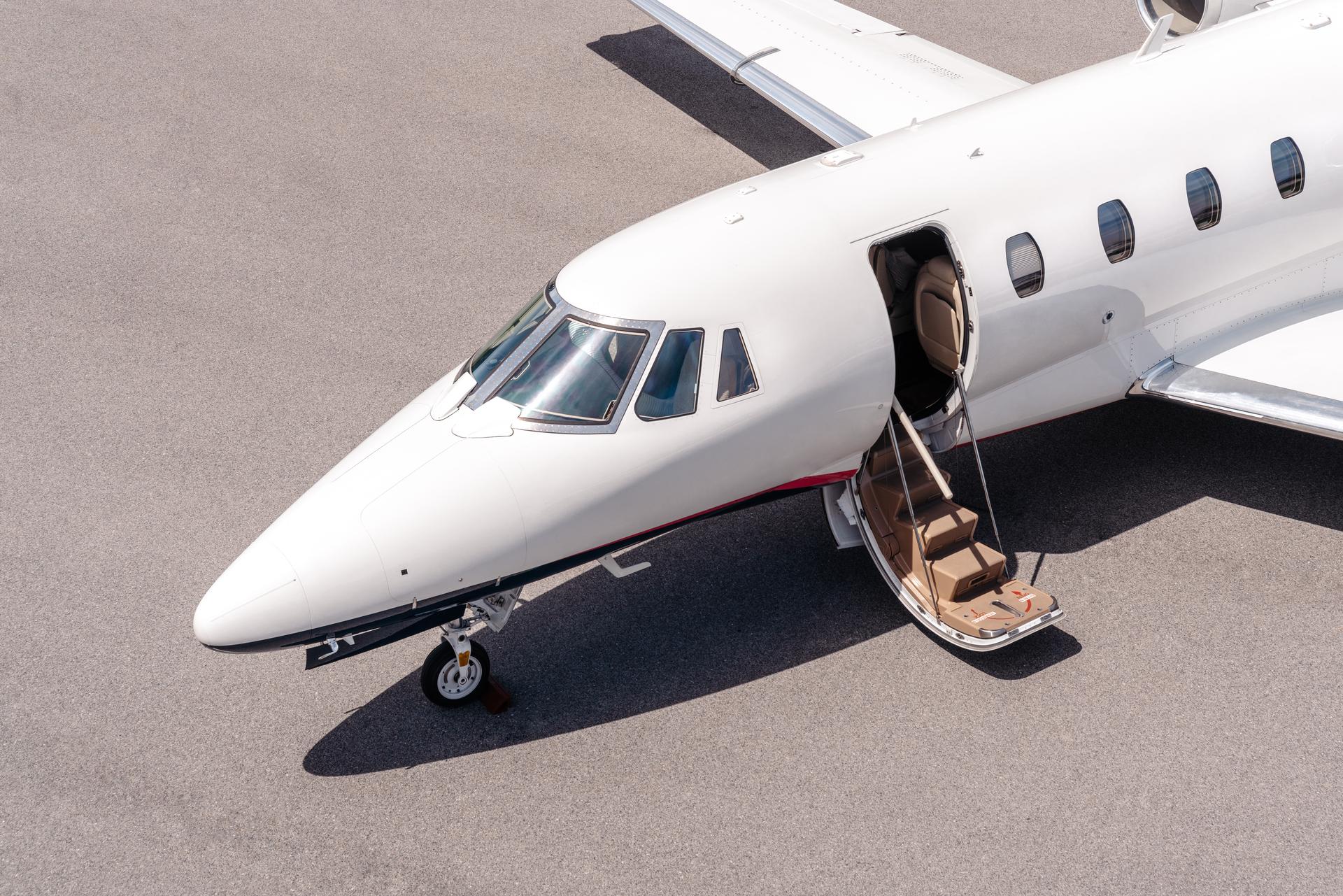 Privatjet Service für unsere Gäste mit mit Tyrolean Jets & Services